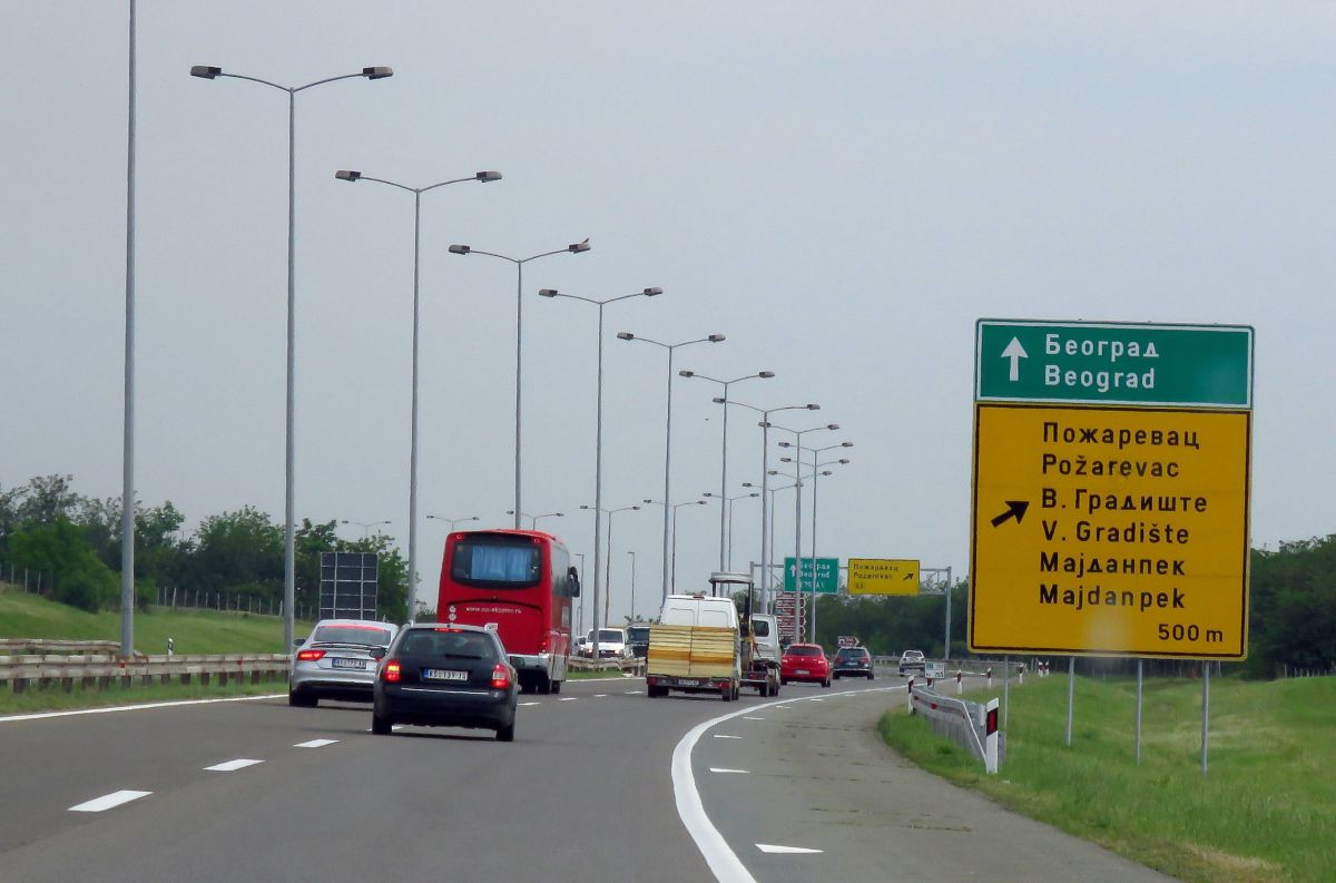 Putevi Srbije: Kilometarske kolone na prilazima Horgošu i Kelebiji ...